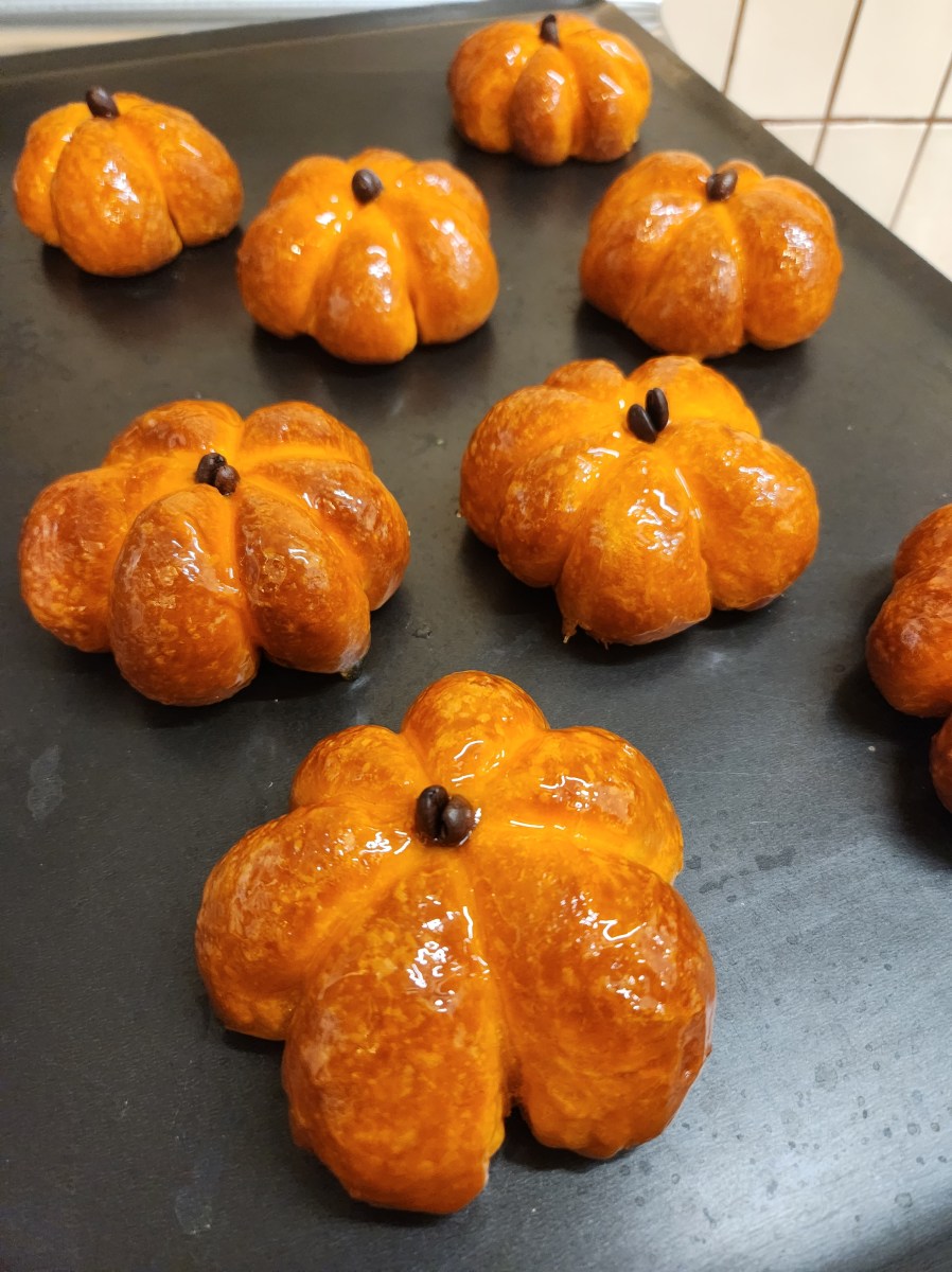 Pumpkin Spice Latte Croissants – Three Siblings Kitchen (TSK)